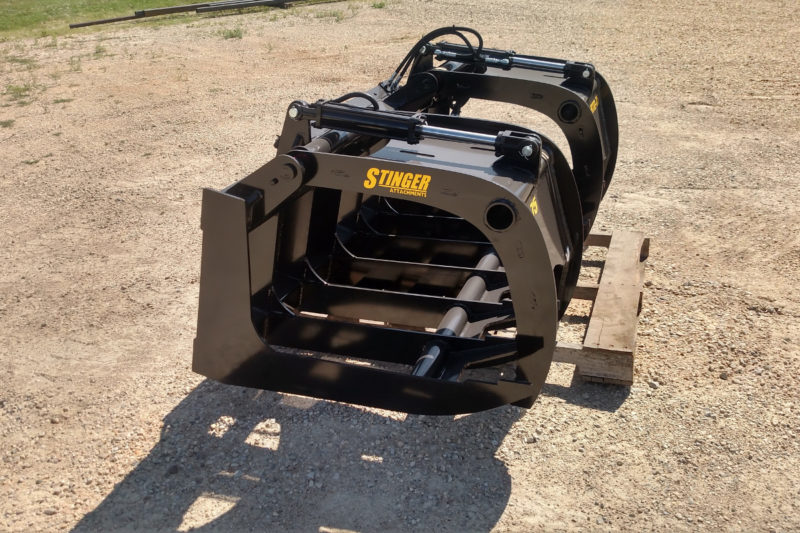 Skid Steer Grapples - Grapple Buckets | Stinger Attachments